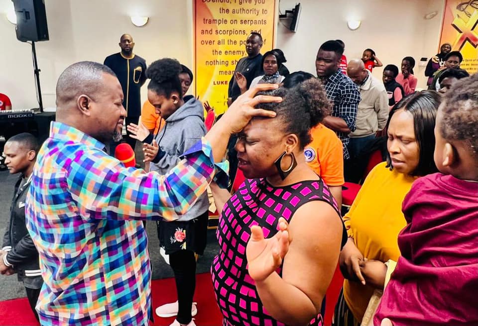VISITING PASTORS - CHRIST EXALTED CHURCH